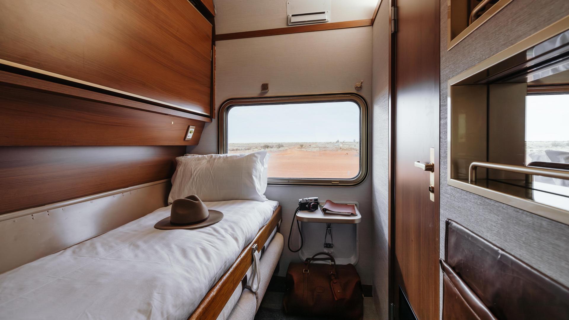 Gold Premium Twin - Journey Beyond Rail